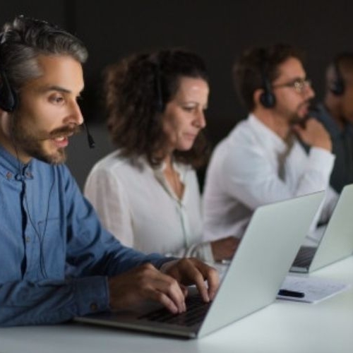 25 Cold Calling Scripts & Tips To Boost Sales Success (2025)